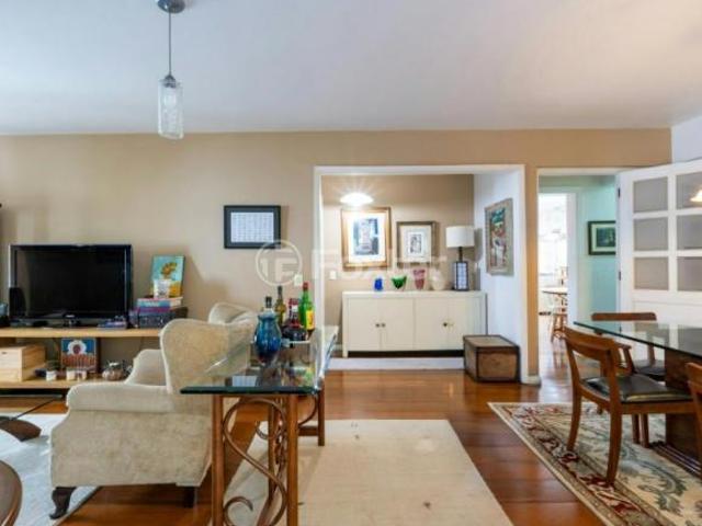 Apartamento, 4 dormitórios, 180 m², em Vila Andrade