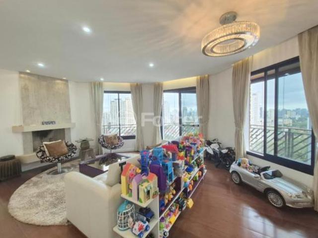 Apartamento, 4 dormitórios, 180 m², em Vila Mariana