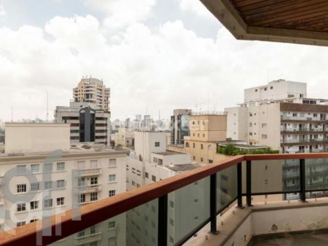 Apartamento, 4 dormitórios, 187 m², em Itaim Bibi