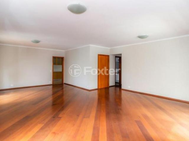 Apartamento, 4 dormitórios, 189 m², em Jardim Paulista