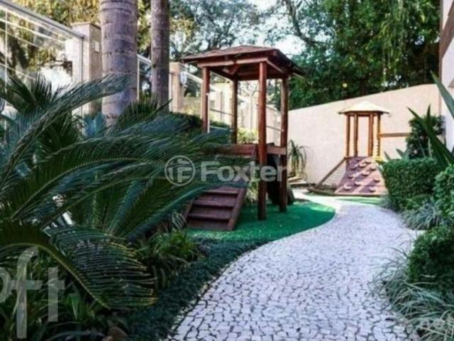 Apartamento, 4 dormitórios, 193.36 m², em Centro