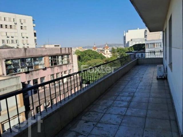 Apartamento, 4 dormitórios, 198 m², em Centro Histórico