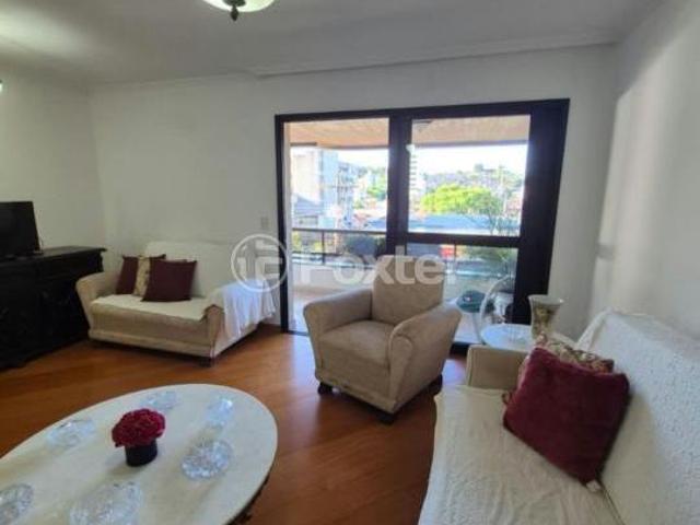 Apartamento, 4 dormitórios, 199.48 m², em Centro