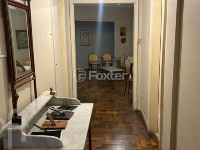 Apartamento, 4 dormitórios, 121.25 m², em Independência