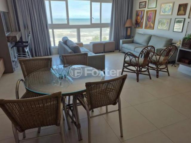 Apartamento, 4 dormitórios, 129.21 m², em Centro