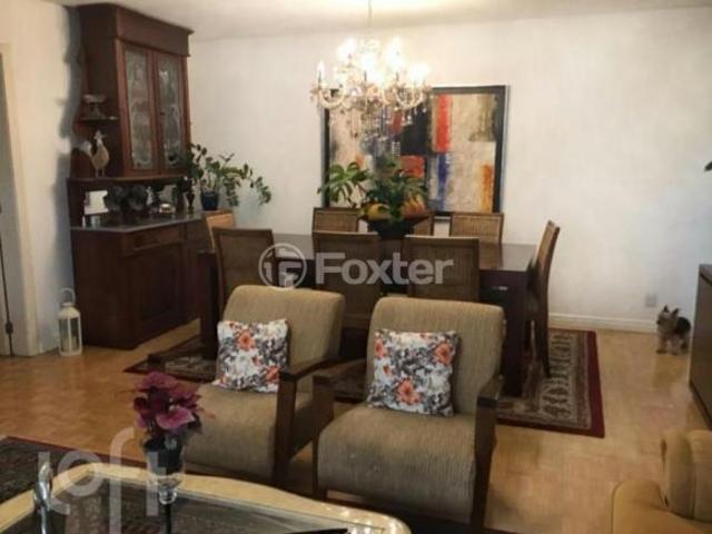 Apartamento, 4 dormitórios, 131 m², em Independência