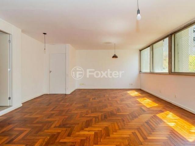 Apartamento, 4 dormitórios, 134 m², em Itaim Bibi