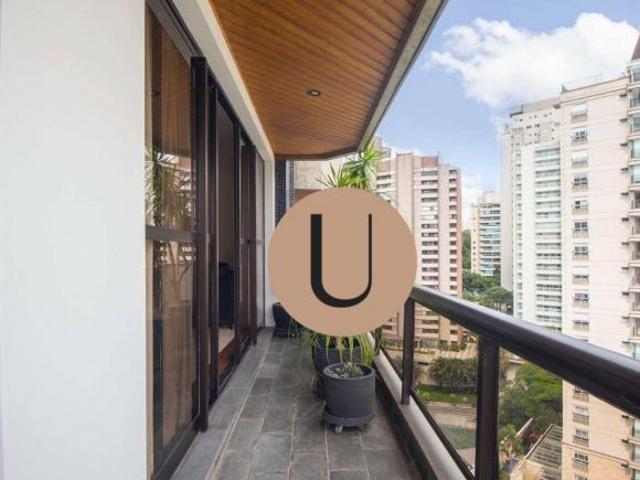 Apartamento! 4 dormitórios, 1 suíte, 3 vagas! Morumbi!