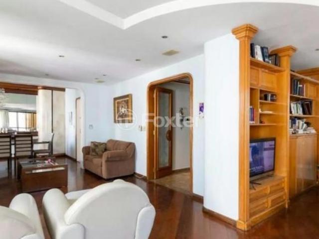 Apartamento, 4 dormitórios, 246 m², em Santa Cecília