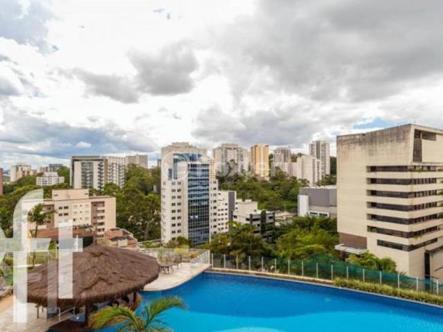 Apartamento, 4 dormitórios, 265 m², em Vila Andrade