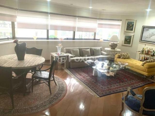 Apartamento, 4 dormitórios, 277 m², em Campo Belo