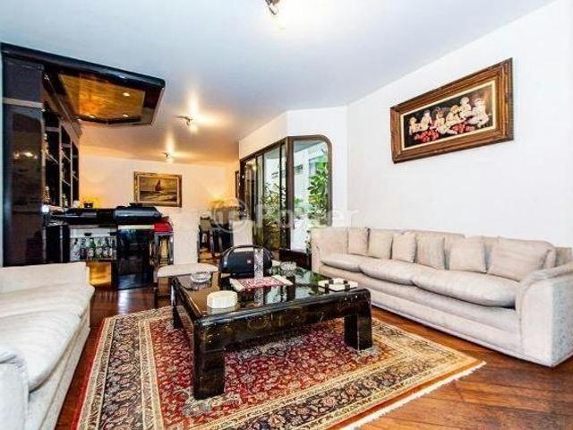Apartamento, 4 dormitórios, 293 m², em Jardim Paulista