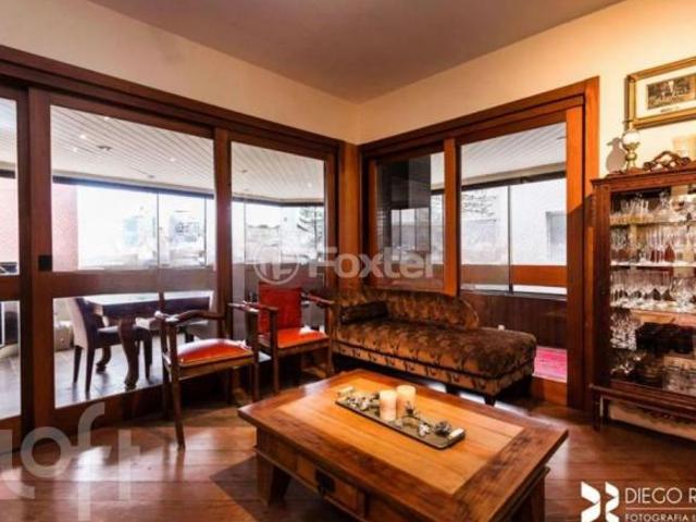 Apartamento, 4 dormitórios, 297.34 m², em Rio Branco