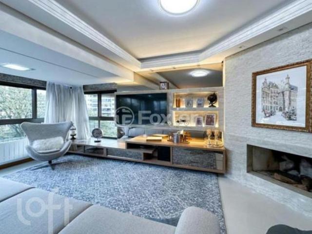 Apartamento, 4 dormitórios, 298 m², em Centro