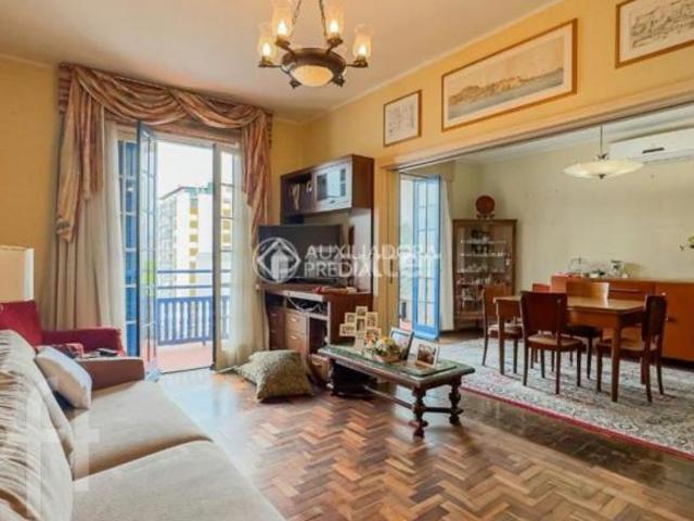 Apartamento, 4 dormitórios, 203 m², em Moinhos de Vento