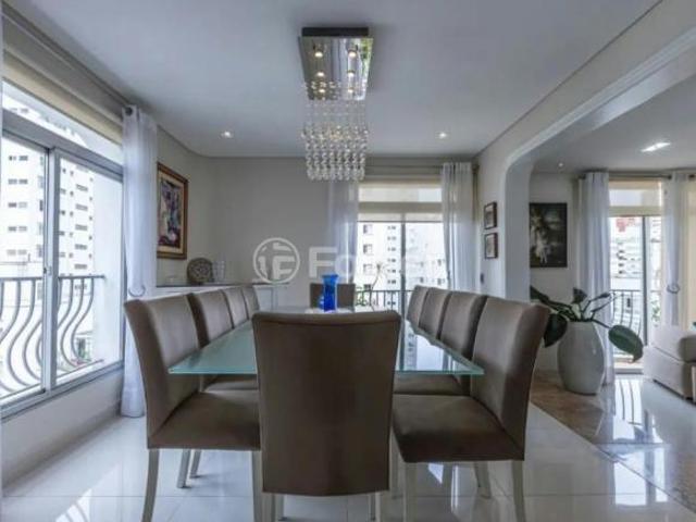 Apartamento, 4 dormitórios, 202 m², em Jardim Alto Paulistano