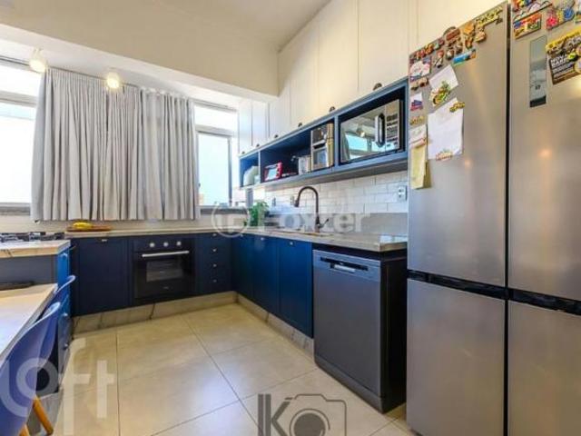 Apartamento, 4 dormitórios, 206 m², em Independência