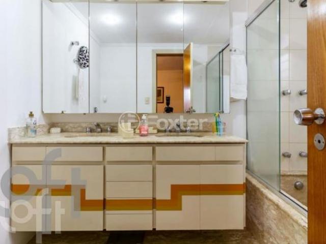 Apartamento, 4 dormitórios, 206 m², em Vila Morumbi