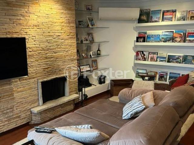 Apartamento, 4 dormitórios, 210 m², em Santa Cecília