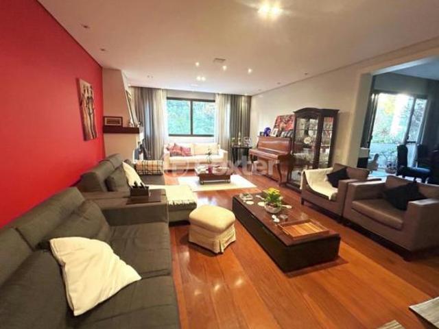 Apartamento, 4 dormitórios, 210 m², em Vila Andrade