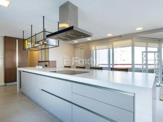 Apartamento, 4 dormitórios, 210 m², em Vila Andrade