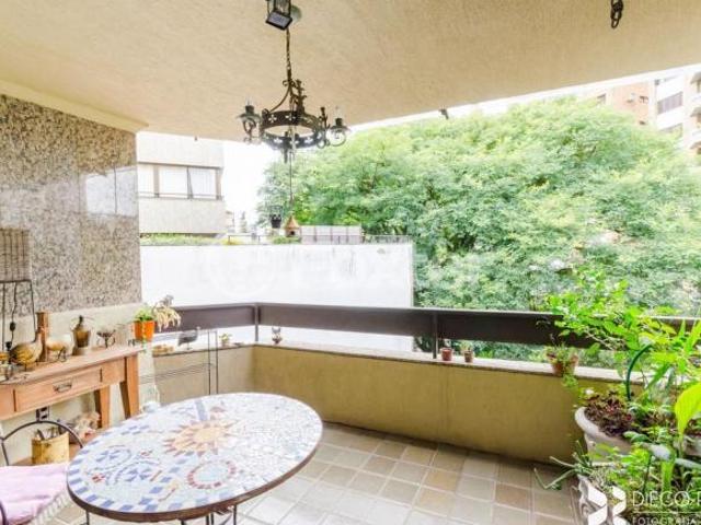 Apartamento, 4 dormitórios, 216.89 m², em Bela Vista