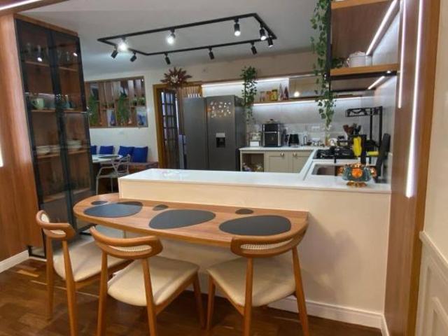 Apartamento, 4 Dormitórios 2 suítes, 247m², Edifício Mayflower