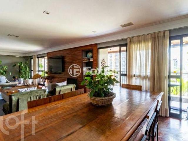 Apartamento, 4 dormitórios, 300 m², em Vila Andrade