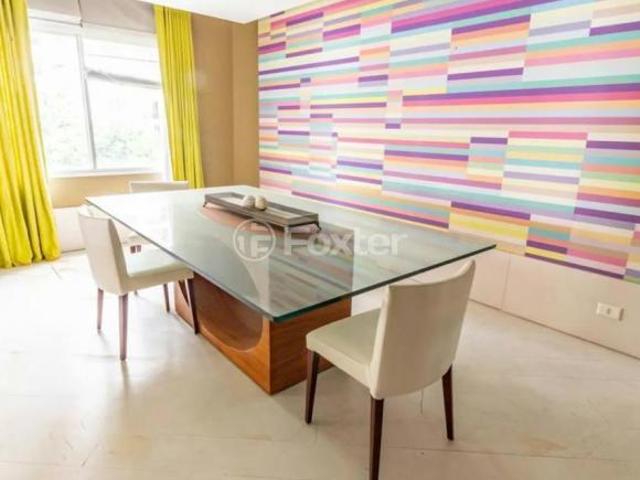 Apartamento, 4 dormitórios, 320 m², em Tatuapé