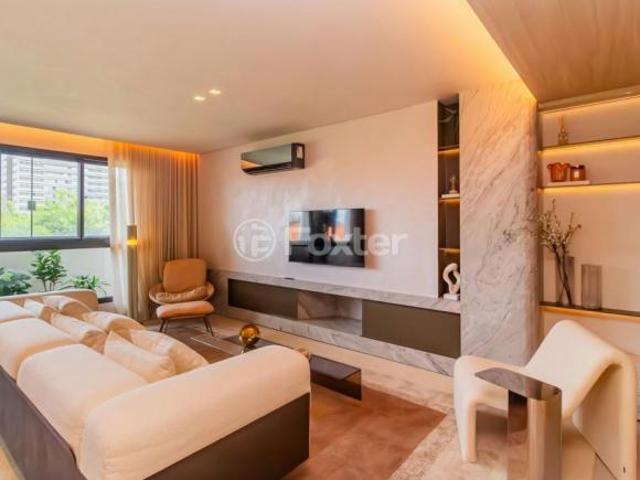 Apartamento, 4 dormitórios, 322 m², em Moinhos de Vento