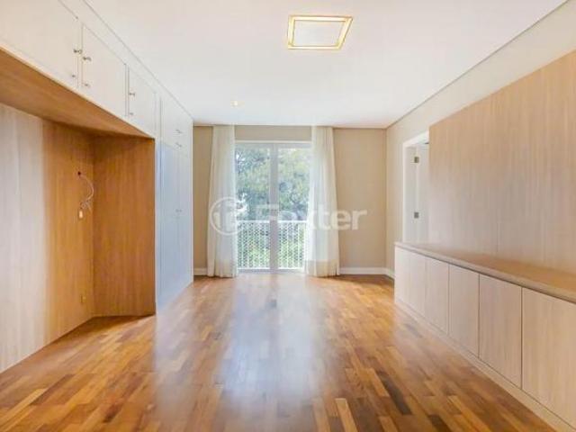 Apartamento, 4 dormitórios, 468 m², em Higienópolis
