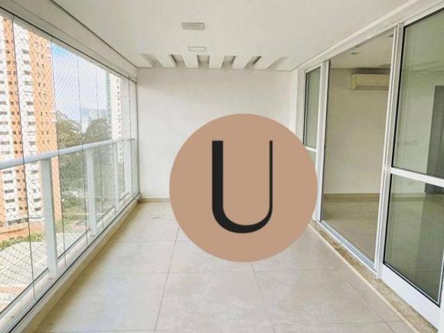 Apartamento 4 dormitórios, 4 vagas, varanda gourmet, lazer clube! Panamby!