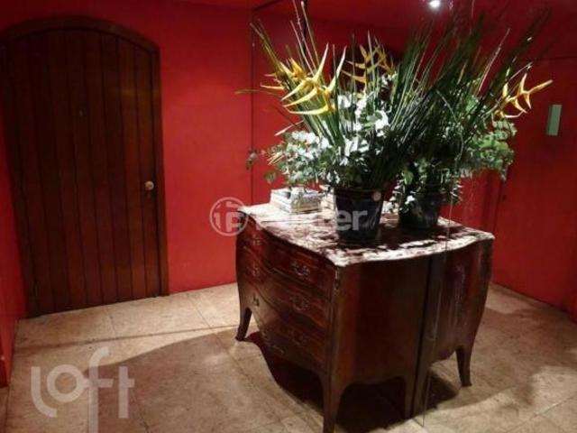Apartamento, 4 dormitórios, 556.64 m², em Rio Branco