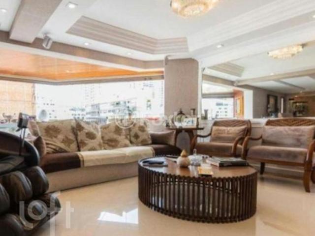 Apartamento, 4 dormitórios, 660 m², em Campo Belo