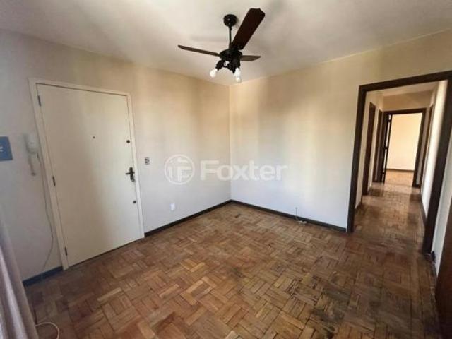 Apartamento, 4 dormitórios, 74 m², em Petrópolis