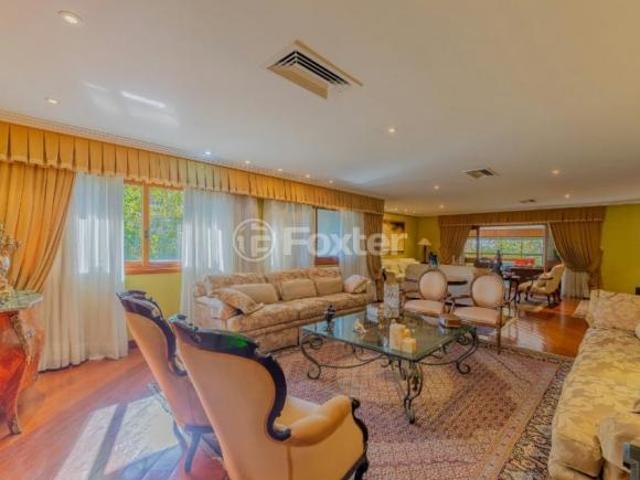 Apartamento, 4 dormitórios, 776 m², em Moinhos de Vento