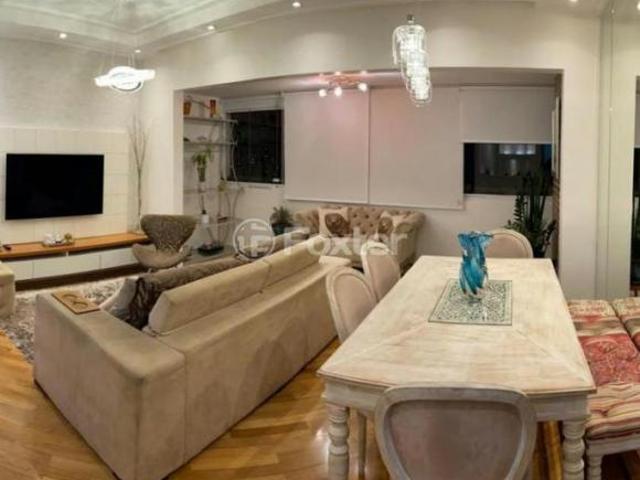 Apartamento, 4 dormitórios, 91 m², em Saúde