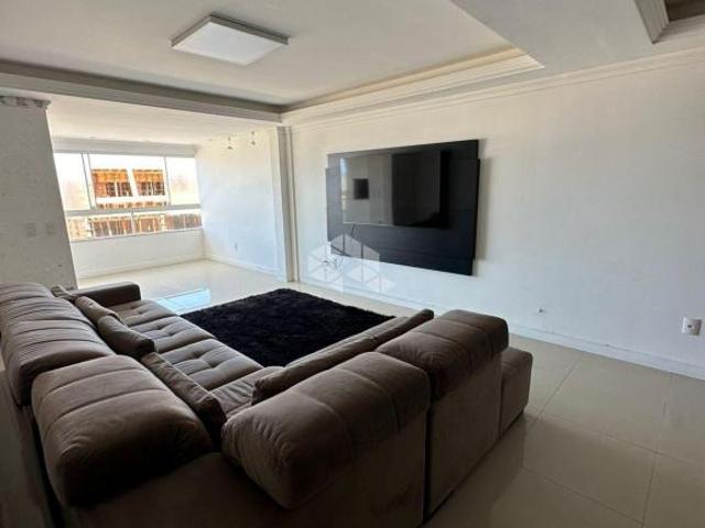 Apartamento 4 dormitórios/quarto a beira mar L/N, semi mobiliado e 2 box/vagas de garagem na Zona N