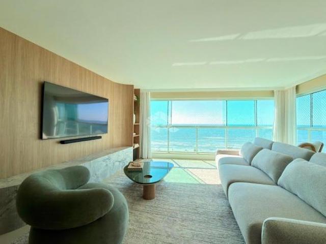 Apartamento 4 dormitórios/quarto pé na areia, mobiliado e decorado na Av. Beira Mar em Capão da Can