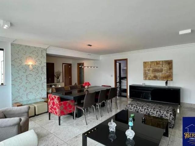 Apartamento 4 quartos, 2 suítes, 124m², 3 vagas capacidade para 4 carros, em prédio de alto padrão