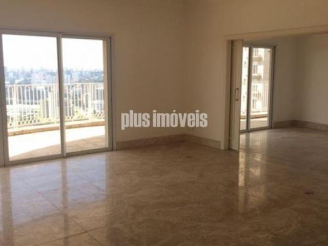 Apartamento 4 Quartos 4 Suites 5 Vagas Deposito no Panamby