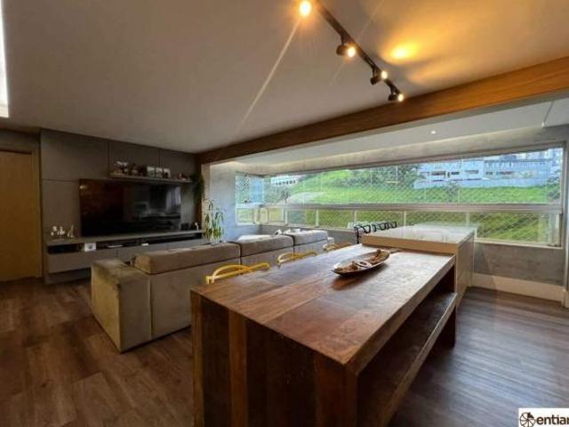 Apartamento 4 Quartos com Varanda Gourmet em um Condomínio com Lazer Tipo Resort
