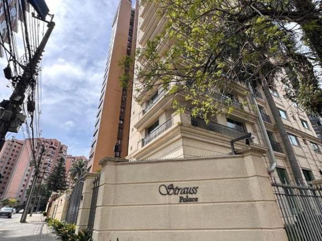 Apartamento 4 Quartos, Cabral, 230 m²