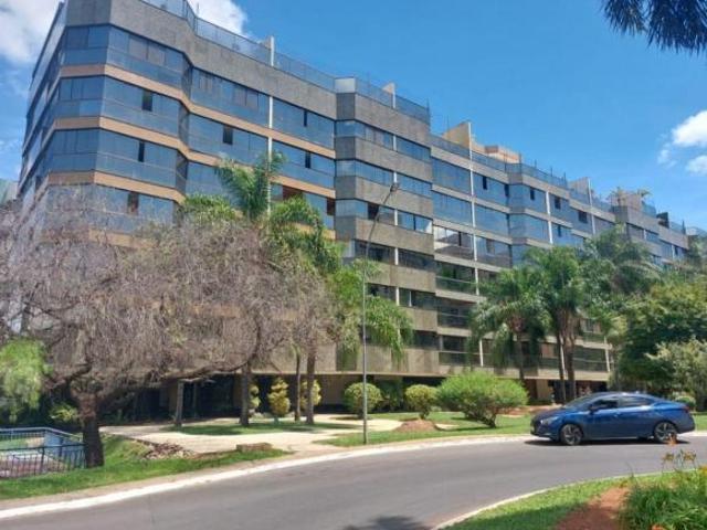 Apartamento 4 quartos, canto, nascente a venda no Sudoeste, edifício Via Carrara