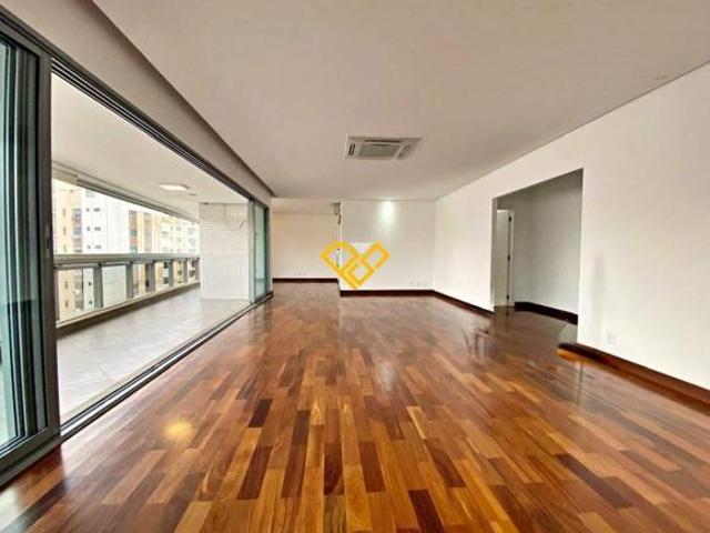 Apartamento 4 Quartos a Venda em Santos Sp