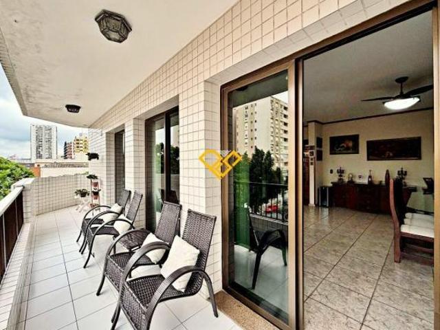 Apartamento 4 Quartos a Venda em Santos Sp