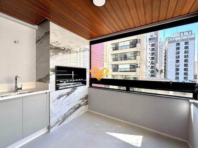 Apartamento 4 Quartos à Venda em Santos Sp