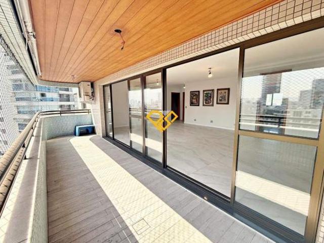 Apartamento 4 Quartos à venda em Santos SP
