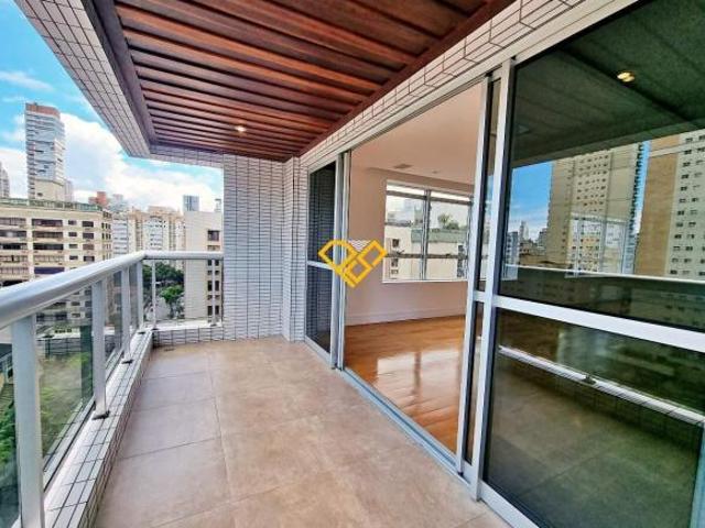 Apartamento 4 Quartos a Venda em Santos Sp