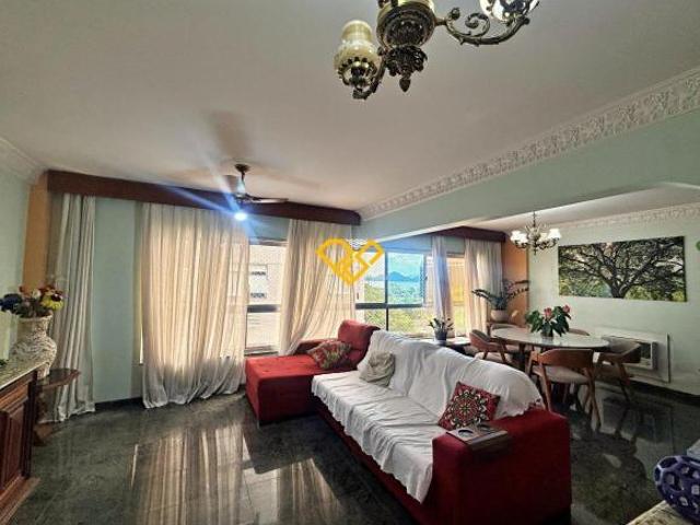 Apartamento 4 Quartos a Venda em Santos Sp